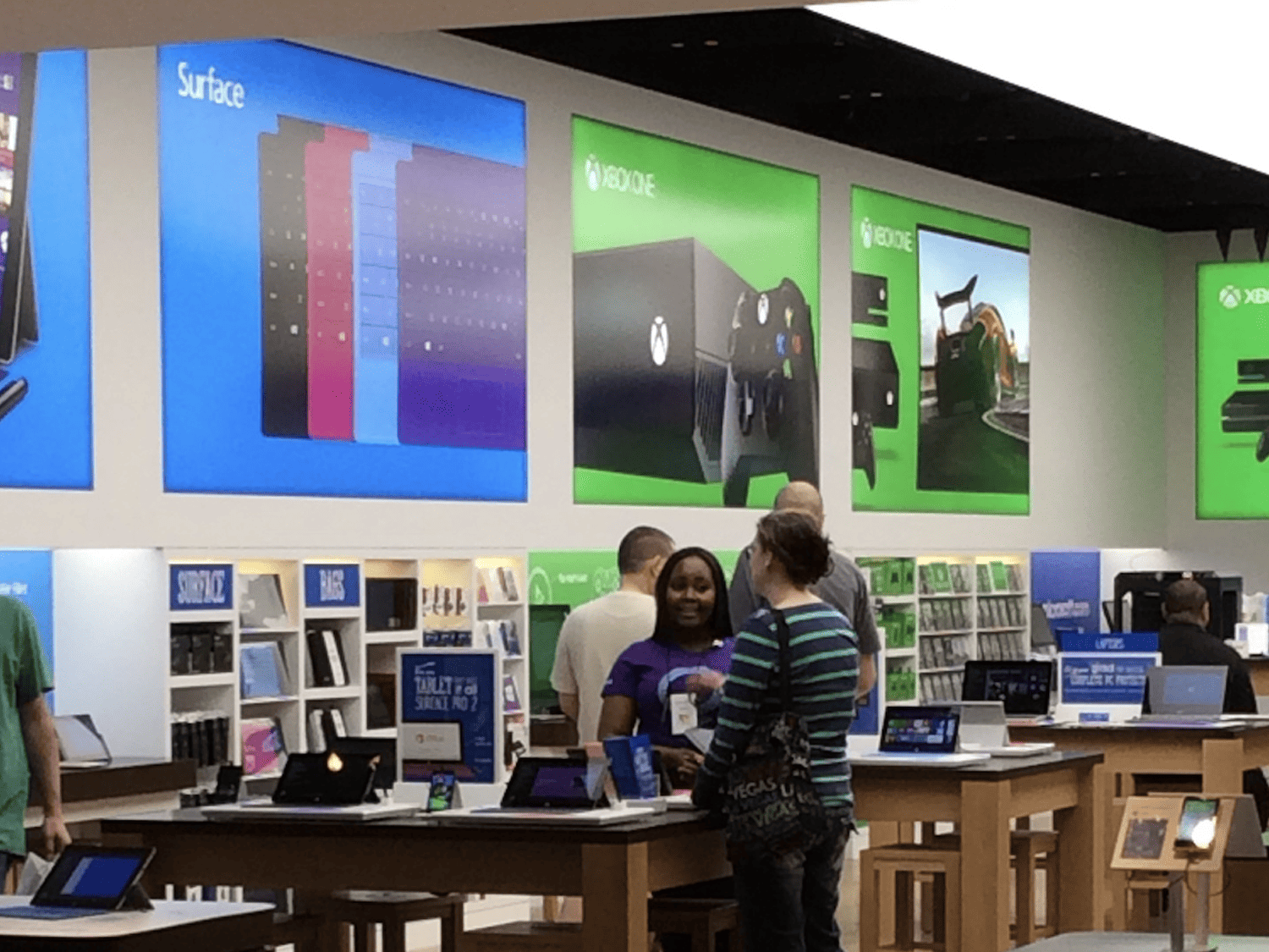 Fabrik Media Frame - EOSLight